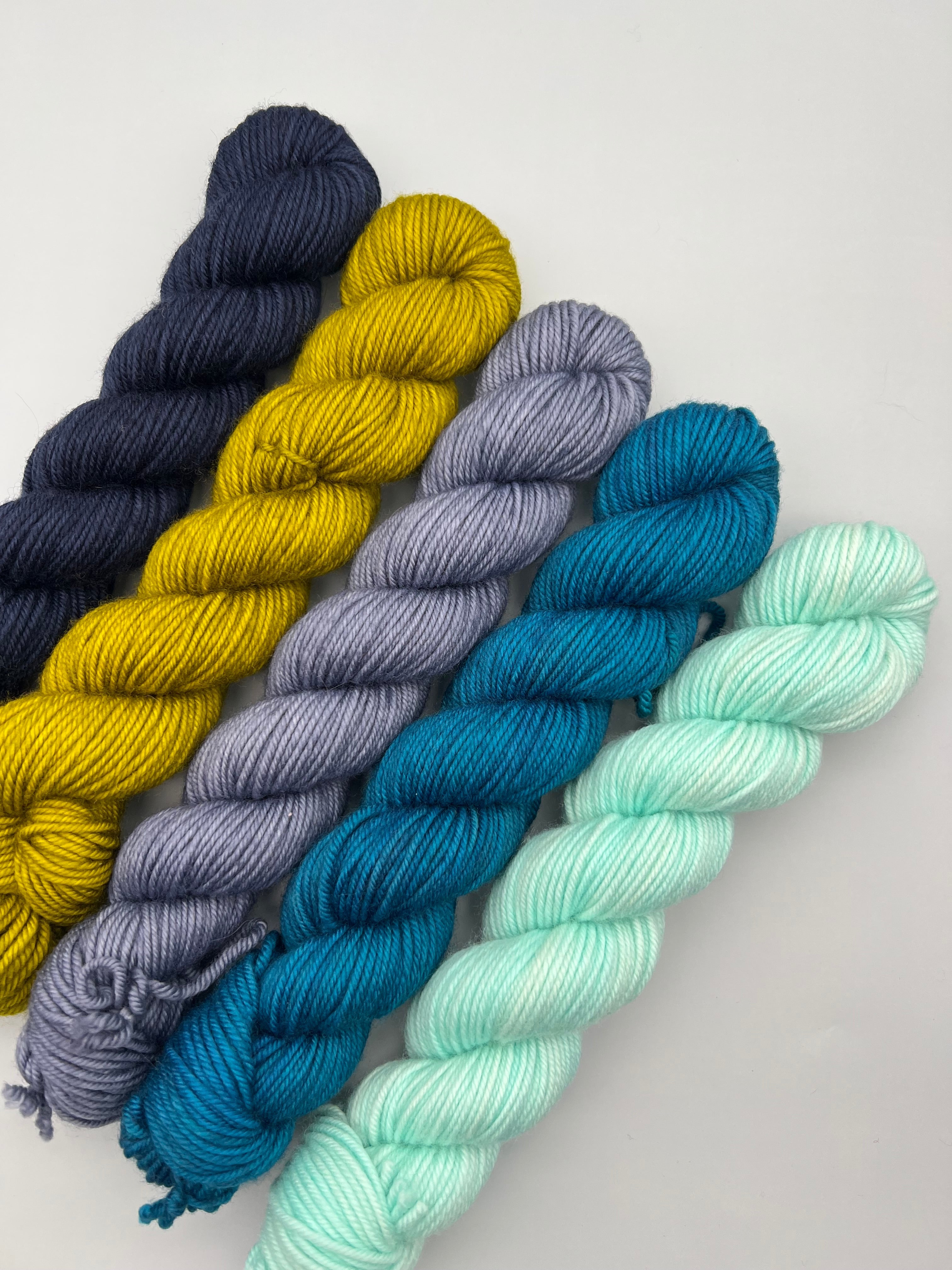 Meow or Never Black Friday Grab Bags! – babycatyarns